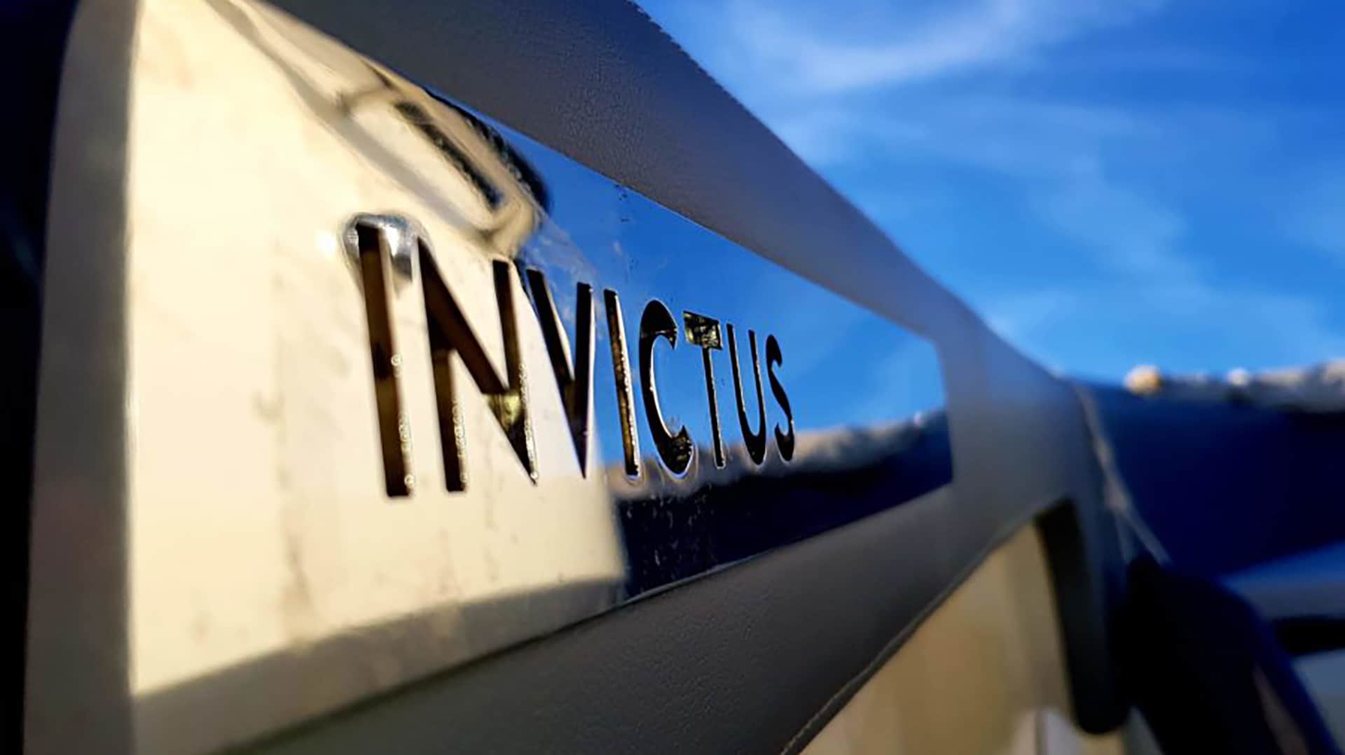 L’ascension de la marque Invictus - Car Boat Club